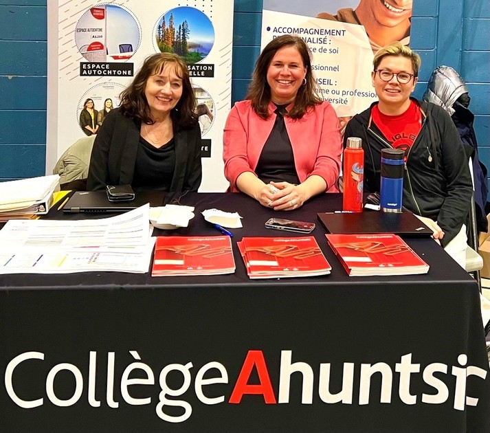 Le Collège à la rencontre des élèves de Manawan